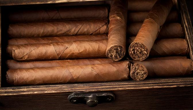 The Advantages of Rolling Your Own Cigars with Whole Leaf Tobacco