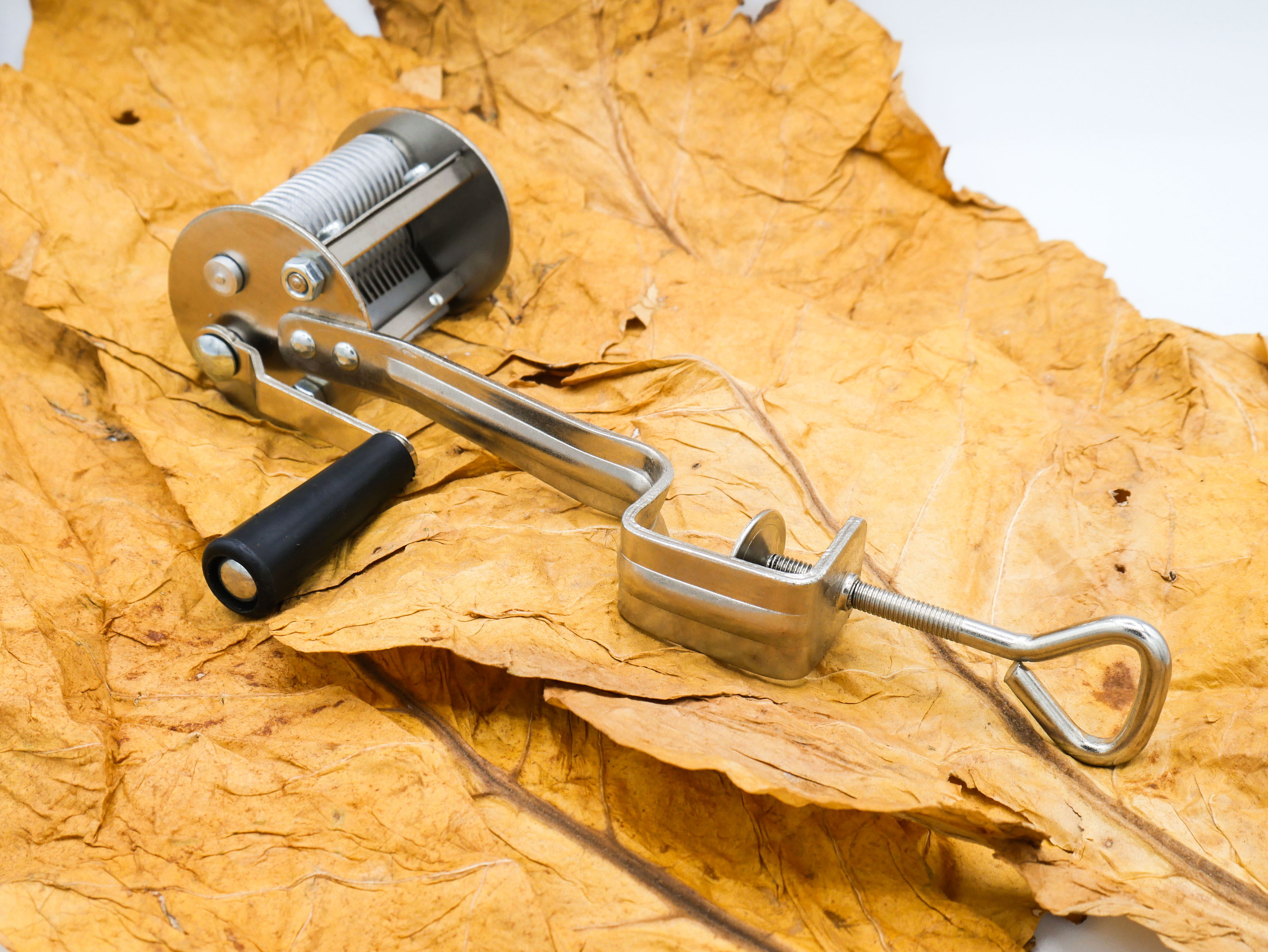 Tobacco Shredders for Whole Leaf Tobacco | Manual, Electric & Gra